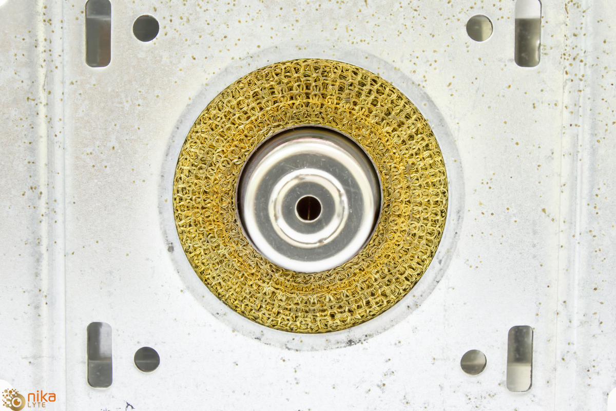 How do magnetrons work in deposition processes? - NikaLyte